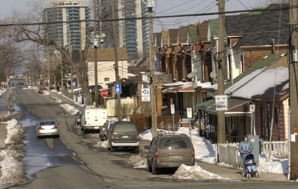 Dangerous Neighborhoods In Toronto – Areas to Avoid